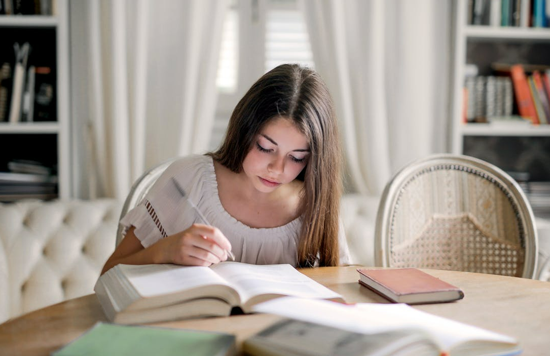 8 Ways to Empower your Teenager to be motivated at school | Tutor2You